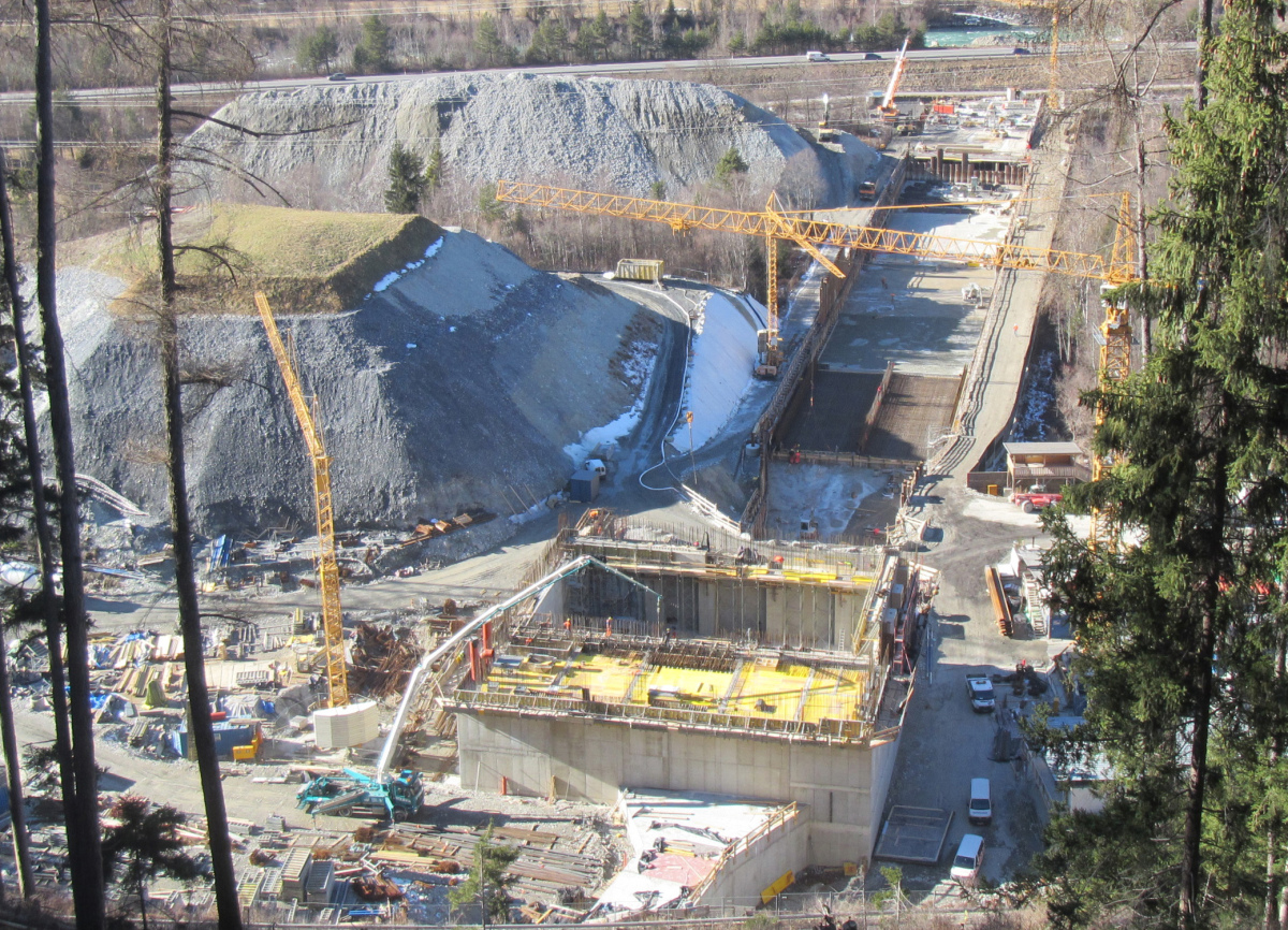 GKI Hydroelectric Power Plant Project: Technical and contractual ...