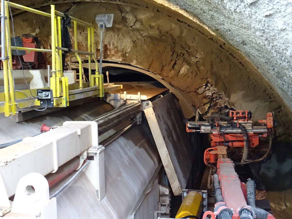 Pilot Project: Applying the Tunnel-in-Tunnel Method on DB electrified ...