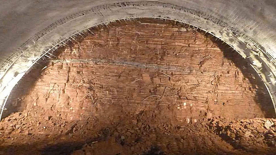 Design and Construction of Tunnels in Jointed Rock according to the ...