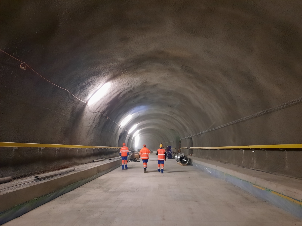 Ways to Reduce CO2 in Sprayed Concrete for Tunnel Construction - tunnel