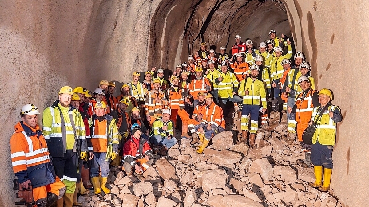 Breakthrough of the Energy Transfer Tunnel to the Cavern at Forbach ...